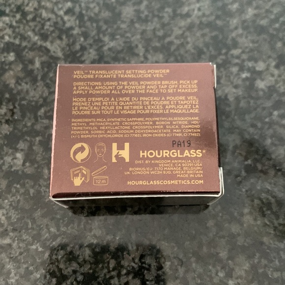 Hourglass | Makeup | Hourglass Setting Powder | Poshmark